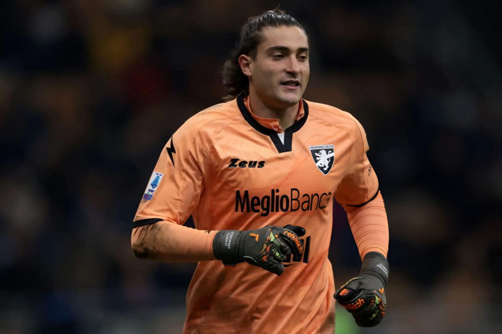 Turati: "When the Milan fans chanted against me, I wanted to turn to ...