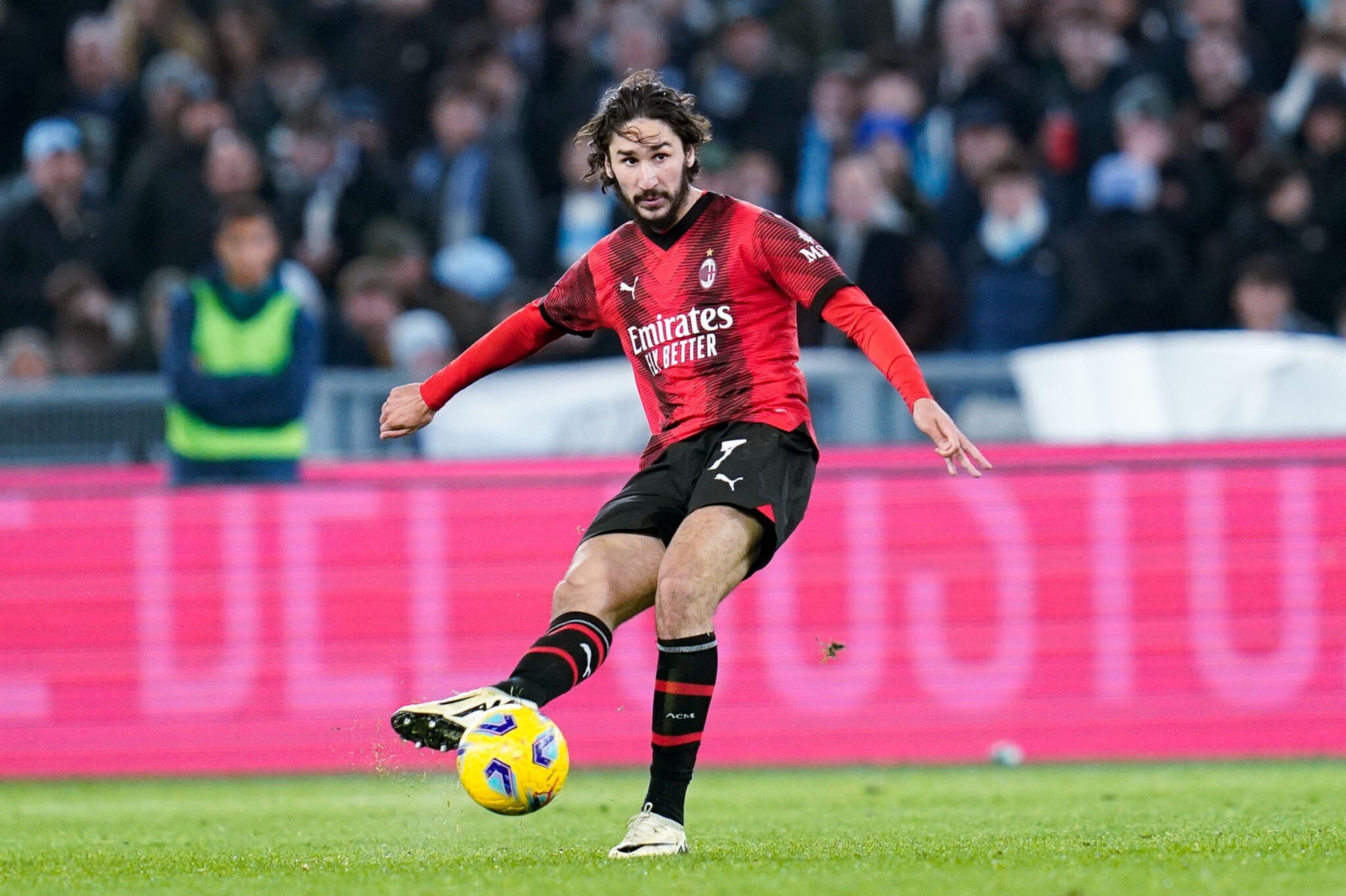 CM: AC Milan management planning to increase salaries of two players in ...
