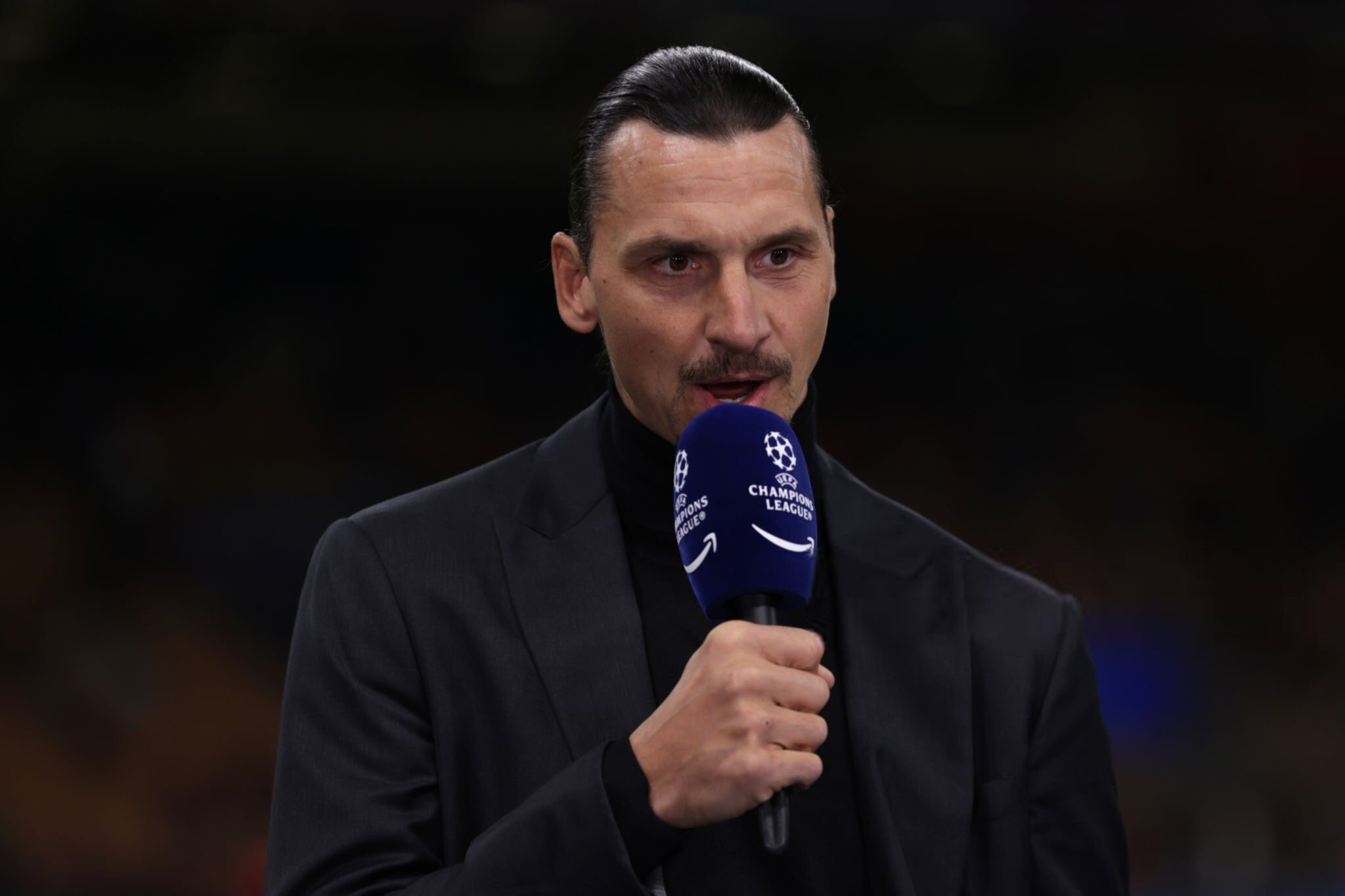 Zlatan Ibrahimovic at Milanello today | He also held a discussion with ...