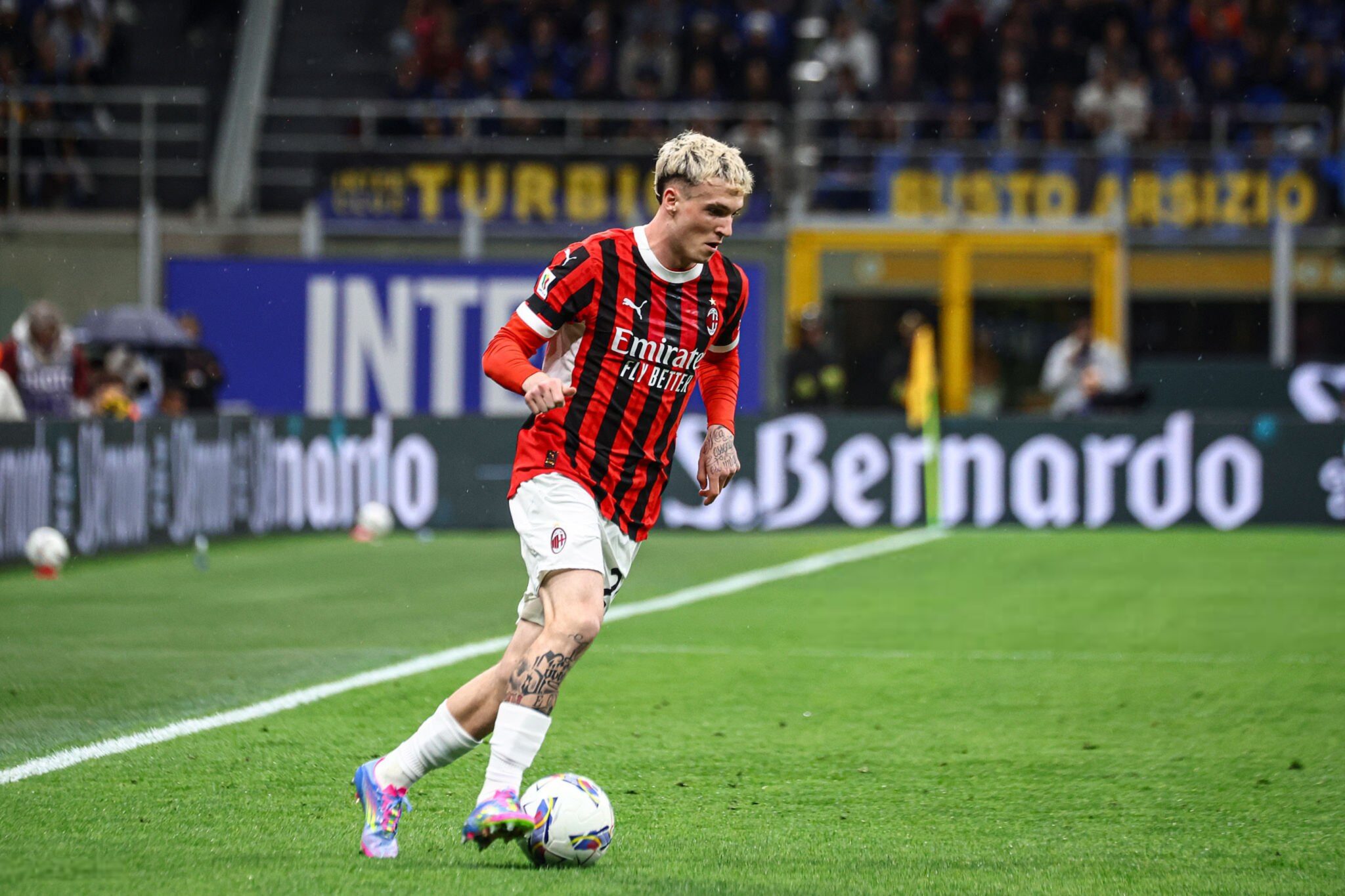 Alex Jimenez and Bournemouth waiting for Milan's approval