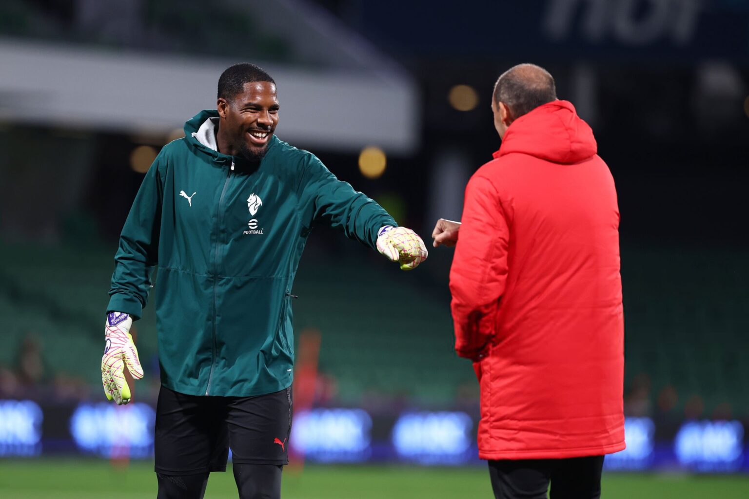 Mike Maignan's future at Milan may be in doubt as Chelsea circle again