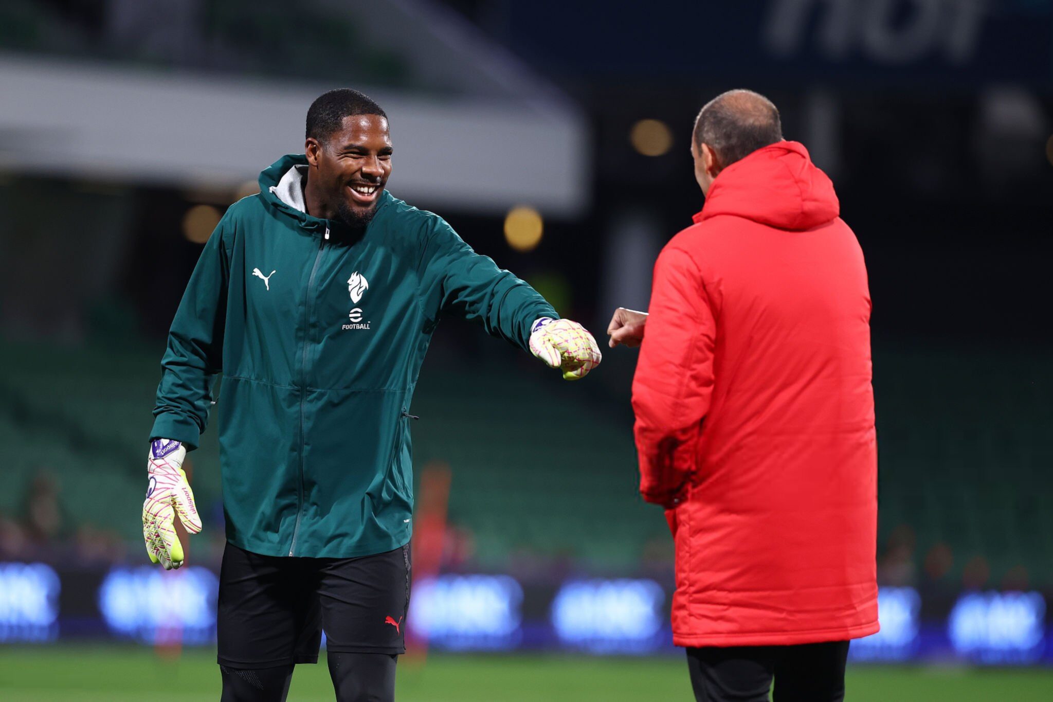 Mike Maignan's future at Milan may be in doubt as Chelsea circle again