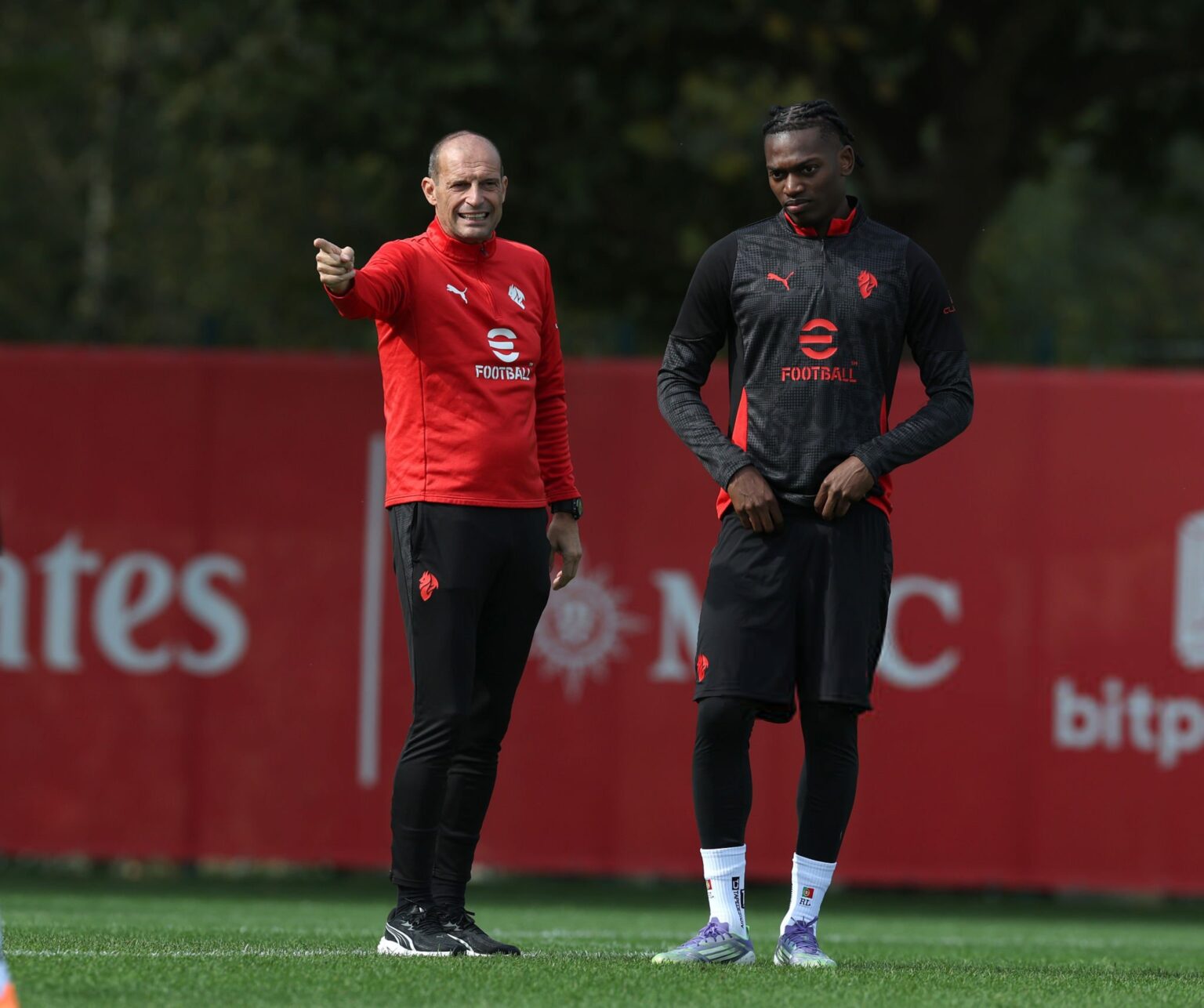 QS: Leao, pedal or it's the bench