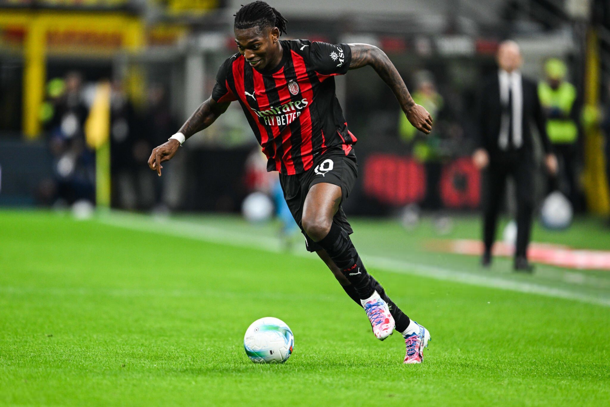 Leao keeps his promise to Tare with winning assist against Roma